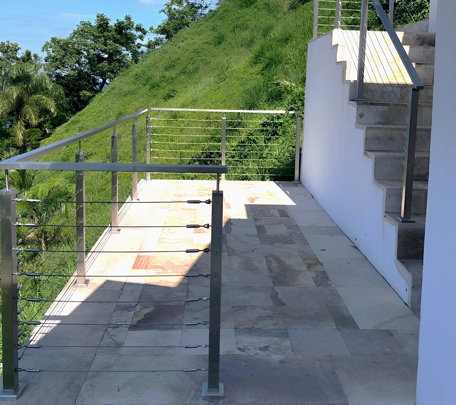 Details Page: Square Cable Railing